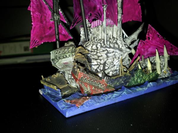 A simple painting guide to Dreadfleet warships. Pic now availible ...