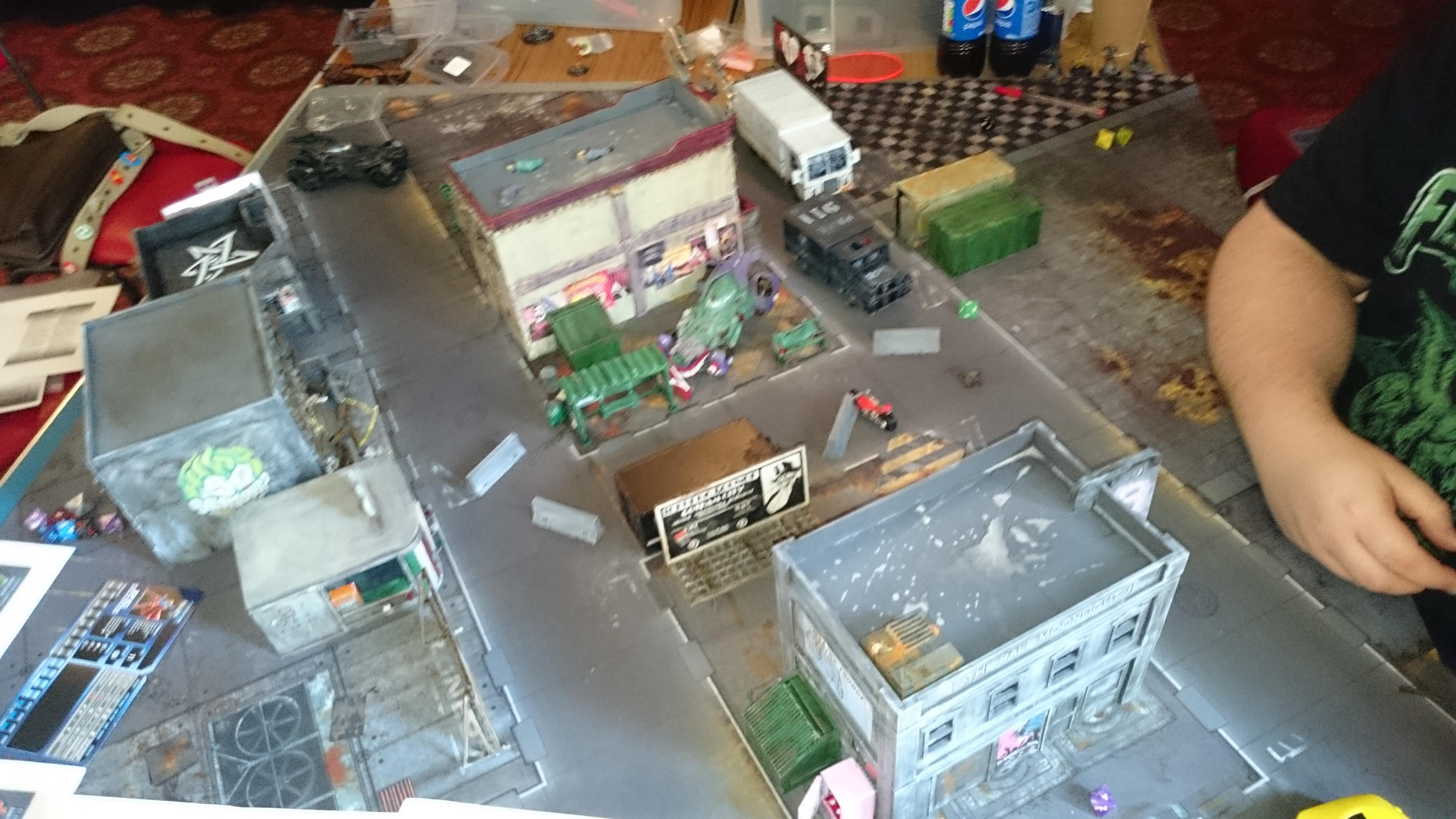 Batman, Bmg, Comic, Dc, Dcu, Dcumg, Harley Quinn, Joker, Knight Models ...