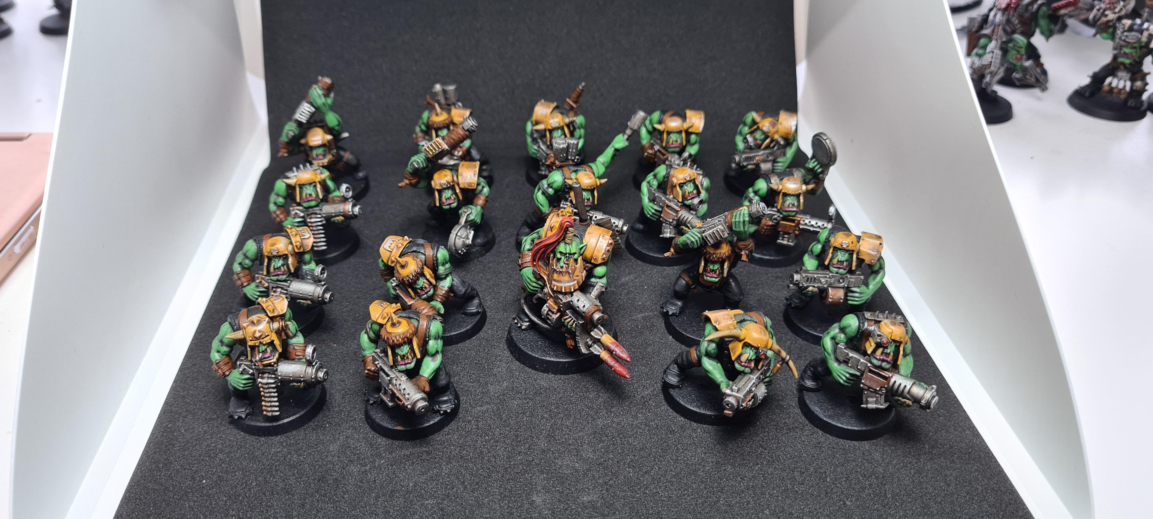 Bad Moonz, Boy, Deadshot, Nob, Orks, Shoota Boyz, Waaagh! Gorgutz ...